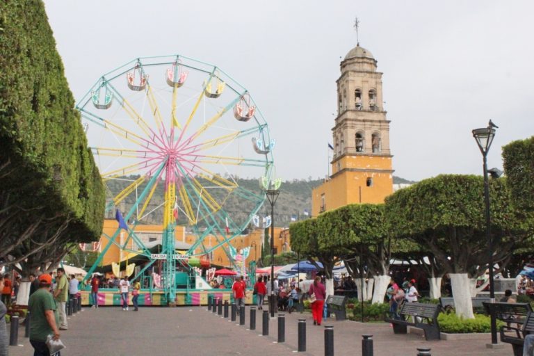 Lluvia de pan de Acámbaro, tradición y generosidad mexicana | Alternatrip
