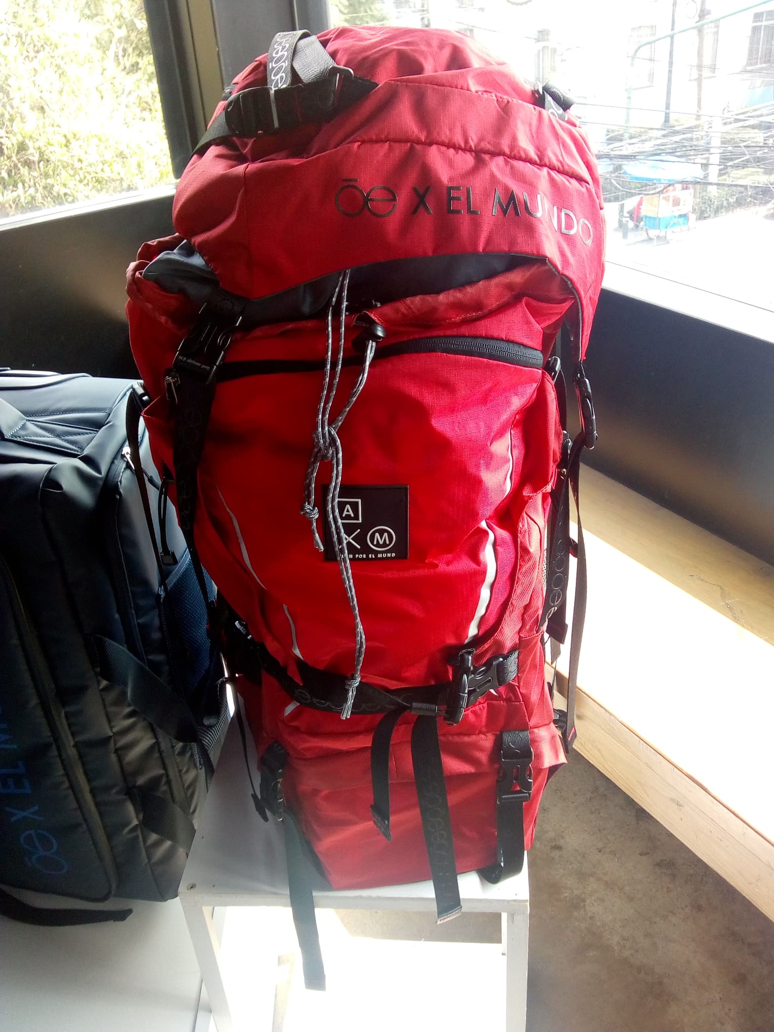 Cloe y Alan x el mundo lanzan línea de equipaje para viajeros